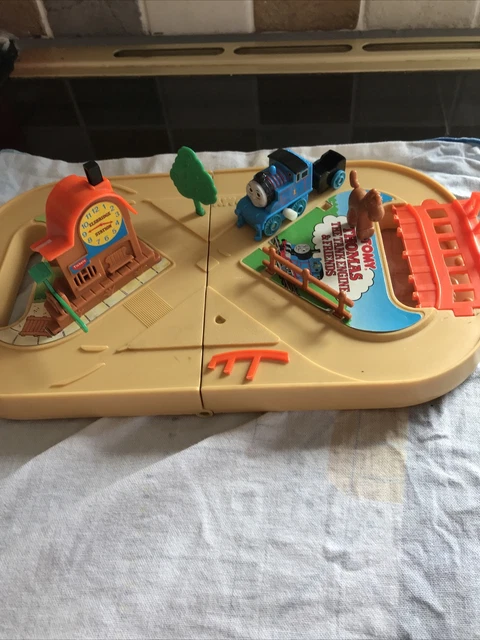TOMY THOMAS THE Tank Engine Fold N Go Train Set Vintage £6.50 - PicClick UK