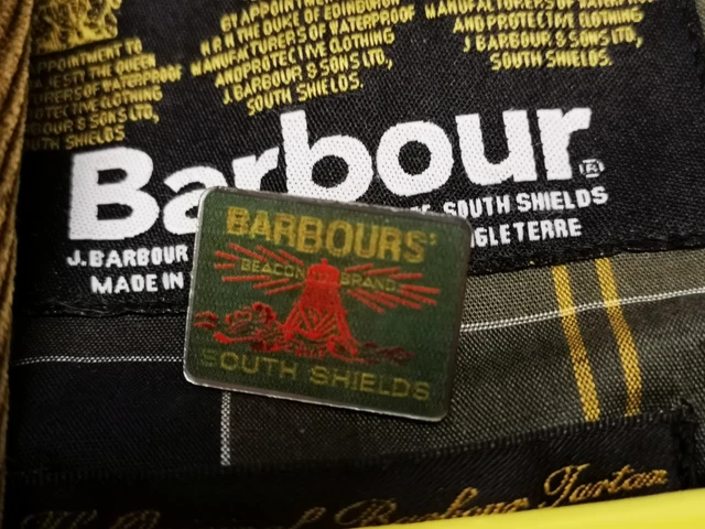 BARBOUR PIN BADGE Flashing South Shields Beacon jacket hat cap coat wax ...