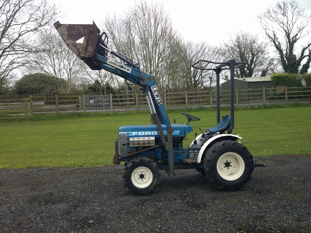 FORD 1210 TRACTOR With Power Loader £5,750.00 - PicClick UK
