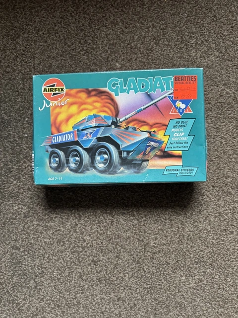 VINTAGE AIRFIX JUNIOR Combat Force Gladiator PLASTIC MODEL KIT Sealed ...