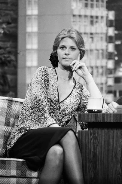 Actress Lindsay Wagner On Johnny Carson 1977 Old Tv Photo 1 £5 68