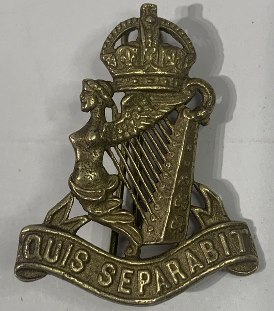 BRITISH ARMY MILITARIA WW1/WW2 Royal Irish Rifles Quis Separabit Cap ...