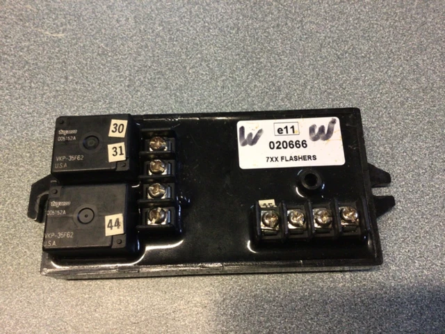 CODE 3 7XX Headlight Flasher $29.99 - PicClick