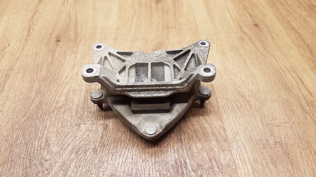 MERCEDES-BENZ GLC X253 C253 2018 gearbox mount A2052402500 Diesel 150kW ...