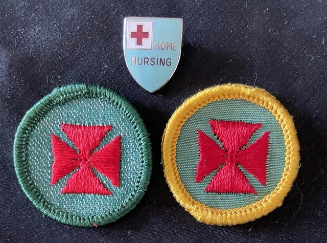 3 VINTAGE GIRL SCOUT ITEMS-FIRST AID BADGES, RED CROSS HOME NURSING PIN ...