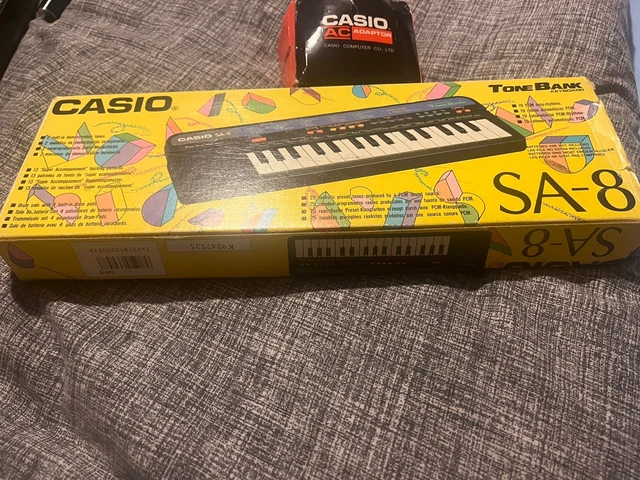 CASIO SA-8 TONE Bank Keyboard Inc Original Box and original Casio AC ...