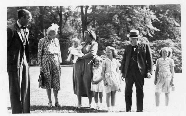 WINSTON CHURCHILL UND Frau Clementine/Töchter Diana, Sarah, Ringelblume ...