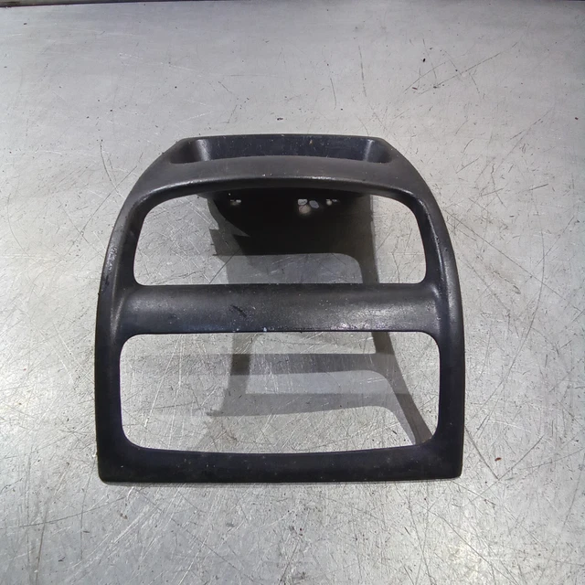 RENAULT CLIO MK2 2001-2006 Dashboard Centre Console Radio Surround Trim ...