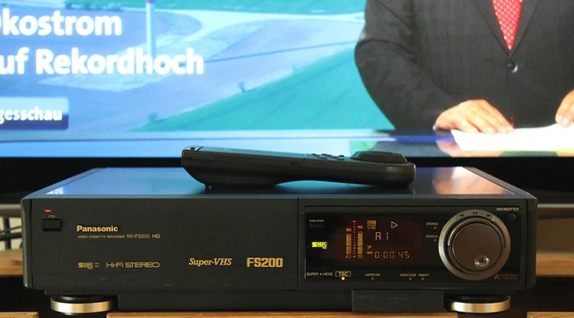 PANASONIC NV-FS200 S-VHS Videorekorder TOP Zust. baugl. 88 100 ...