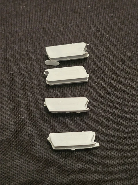 AIRFIX SUPERMARINE SPITFIRE Mk.vb machine gun magazines. 1/24. kit code ...