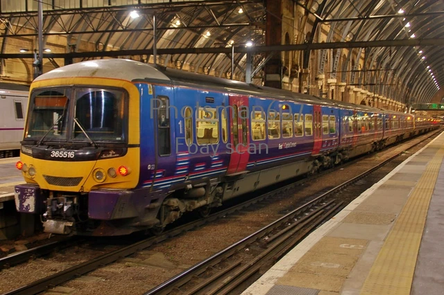 CLASS 365 365516, 4 car EMU, in First Capital Connect at Kings Cross £0 ...