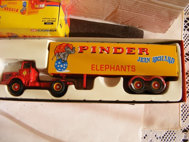 CORGI PINDER JEAN Richard Berliet Tlr Elephants Ref 70101 £42.30 ...