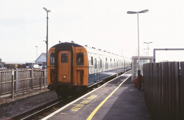 5468 RAILWAY COLOUR Slide 3 Cig 1497 At Lymington Pier 2005 £2.99 ...