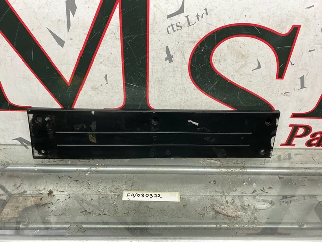 (AS) RANGE ROVER Sport L494 Front Bumper Licence Plate Holder Unit ...