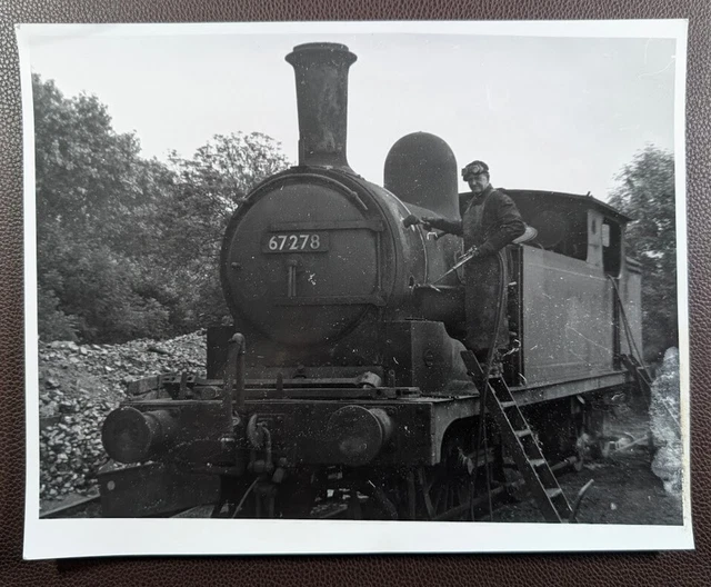 LNER CLASS J72 (ex-NER Class E1) 0-6-0ST steam locomotive Photograph £ ...
