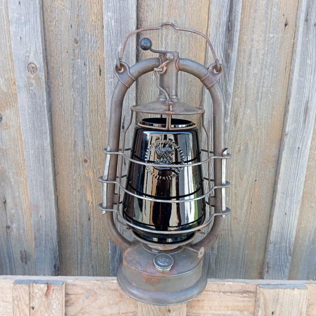 ALTE PETROLEUMLAMPE FEUERHAND Nr. 323 Kurbelheber/ Luftschutzglas ...
