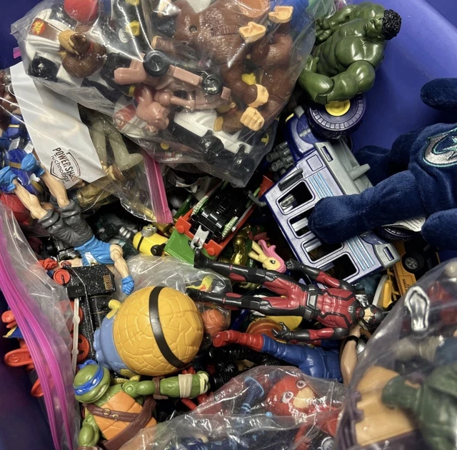 MIXED TOY LOT 15 Piece Bundle RANDOM Toy Figures MESSAGE MEIF FOR BOY ...