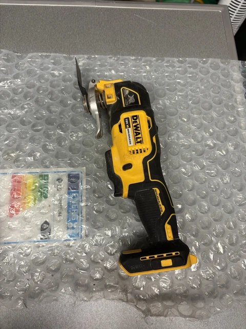 DEWALT 18V DCS355 Brushless Oscillating Multi Tool (Body Only) £68.32 ...