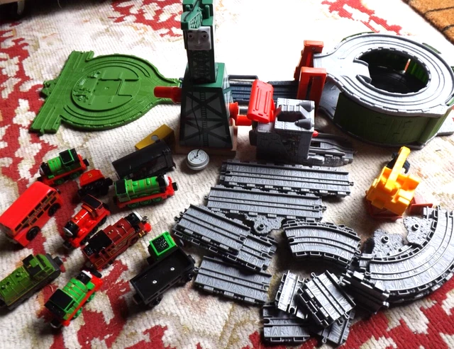 MATTEL THOMAS THE Tank Engine Trains Sets and Track Bundle assortment £ ...