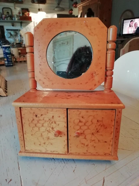 POUPÉE ANCIENNE MEUBLE de poupée ancien en bois EUR 25,00 - PicClick FR