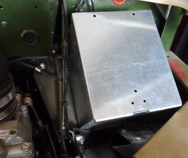 LAND ROVER SERIES 3 Lightweight Airportable under bonnet toolbox £54.00 ...