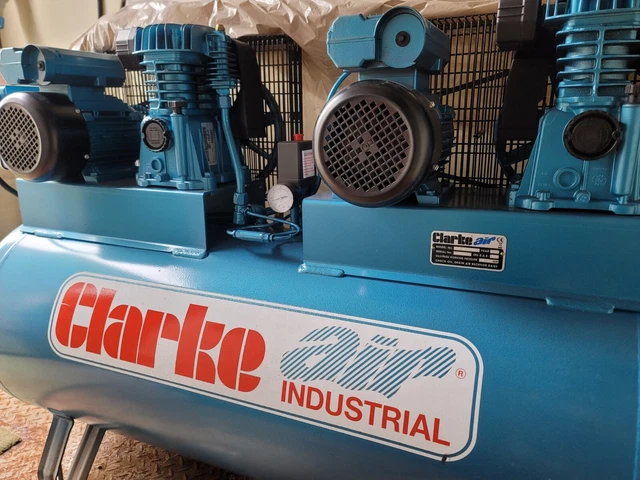 CLARKE ELECTRIC OIL-LUBRICATED Industrial Air Compressor - 28CFM 270L ...