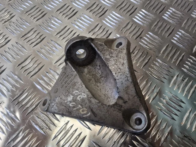 AUDI A8 S8 D3 4E 2004 Gearbox mounting bracket 4E0399114Q LIU23903 £35. ...