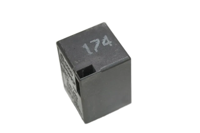 RELAY 174 WINDSHIELD wiper rear control relay VW T4 Audi 1H0955529 £25. ...