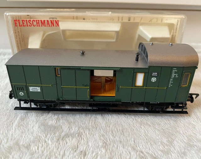 FLEISCHMANN 1.87 SCALE HO Gauge 5095 6 Wheel Baggage Coach £26.70 ...