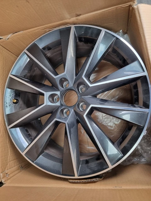 1X GENUINE SKODA Fabia Mk3 17” Alloy Wheel Rim 7Jx17 5JJ601025J £79.00 ...