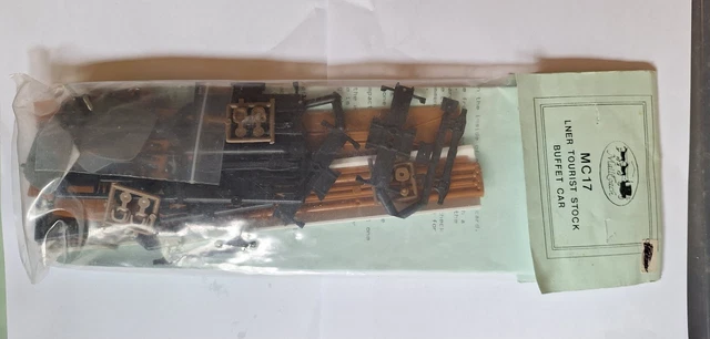MODEL RAILWAY COACH kit. Mailcoach MC17. Unbuilt. OO gauge £1.13 ...