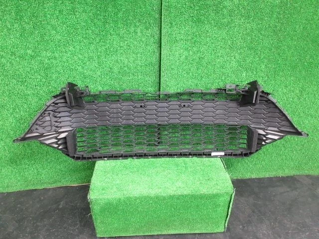 TOYOTA 2018 3BA-NRE210H Radiator Grille 5311212540 [Used] [PA78971506 ...