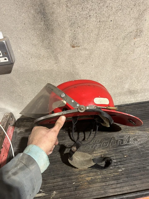VINTAGE FIREMAN’S HELMET Red With Spring Loaded Visor £10.00 - PicClick UK