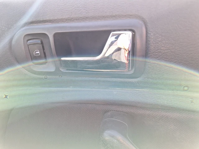 POIGNEE INTERIEURE AVANT Droite / 126087 Pour Volkswagen Golf Iv 1J1 1. ...