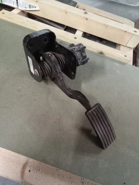 LAND ROVER DEFENDER 90/110/130 Td5 Throttle Pedal Accelerator 1998-2007 ...