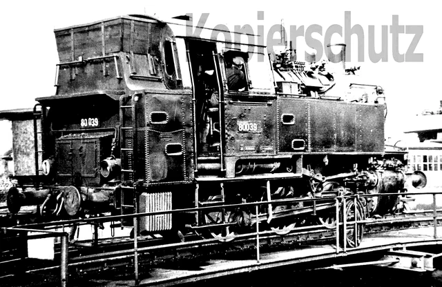 DAMPFLOK FOTO - 80 039 im Heimat-Bw Schweinfurt, 10.4.1961 EUR 12,80 ...