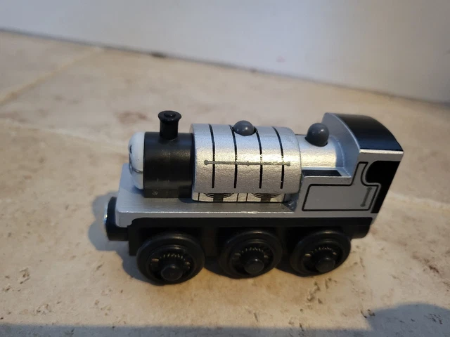 THOMAS & FRIENDS Wooden Railway My Custom Engine Silver Helpful Steamie ...