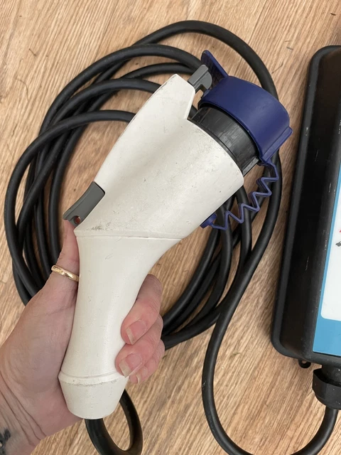 GENUINE YAZAKI MITSUBISHI Outlander Type 1 Home Charging Cable Portable ...