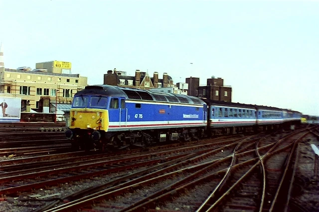 35MM RAILWAY COLOUR Negative Class 47 715 at Waterloo £1.75 - PicClick UK