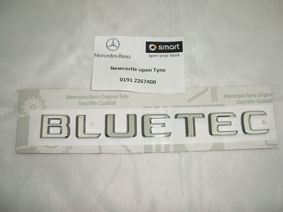 NEW GENUINE MERCEDES-BENZ E-Class Rear Boot "BLUETEC" Badge A2118170715 ...