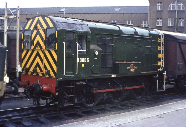 COLOUR SLIDE OF D3806 BR class 08 diesel shunter loco £3.99 - PicClick UK