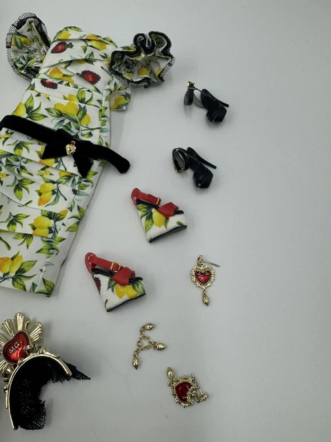 SUMMER IN TAORMINA VANESSA PERRIN Doll Integrity Toys Magia 2000 $375. ...