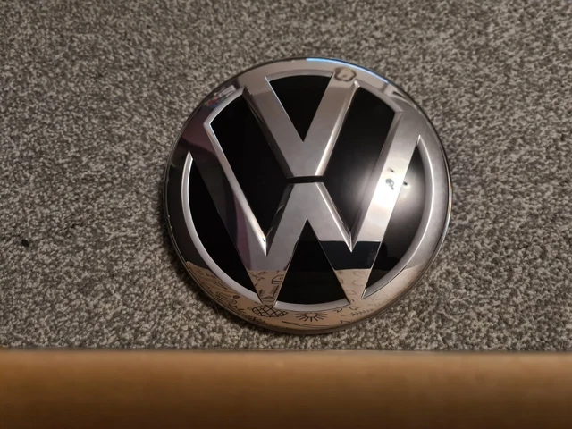 NEW GENUINE 2019-2021 VW Volkswagen Tiguan Front Grille Emblem Badge ...