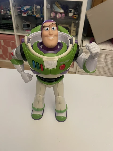 CLASSIC TOY STORY Buzz Lightyear Interactive Talking Action Figure £4. ...