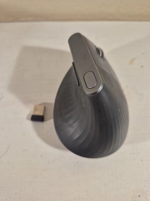 LOGI MX VERTICAL Ergonomic Bluetooth Mouse M-R0074 Logitech Tested ...