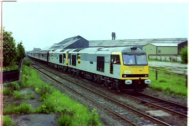 35MM RAILWAY COLOUR Negative Class 60 057 and 60 032 at Coalville 26.05 ...