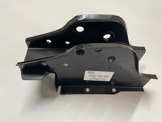 FORD TRANSIT MK2 1978 - 1985 Front Spring Hanger L/H Or R/H Brand New £ ...