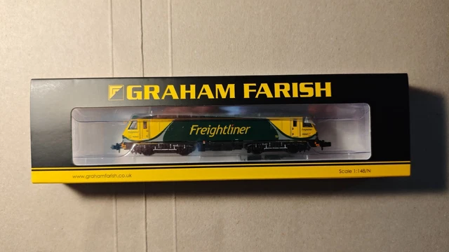 GRAHAM FARISH N Gauge 371-790 Class 90/0 90042 Freightliner 'PowerHaul ...