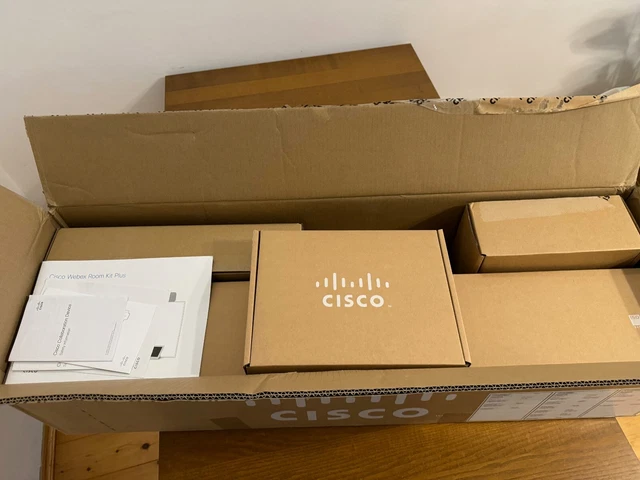 CISCO CS-KITPLUS-K9 + Webex Room Kit Plus + CS-CODEC-PLUS - Clean ...
