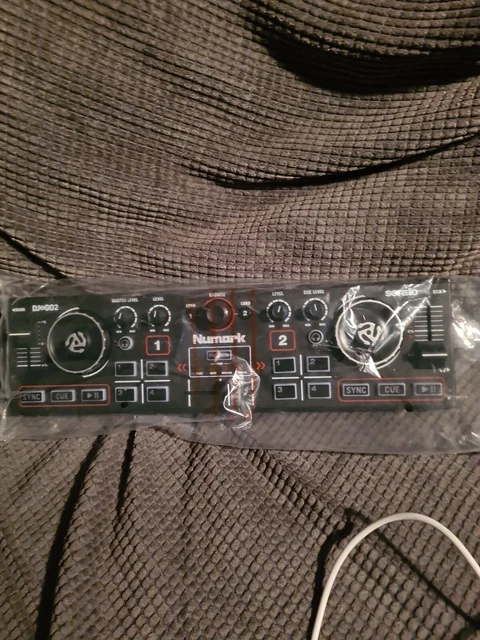 NUMARK DJ2GO2 Compact 2 Deck USB DJ Controller with Mixer / Crossfader ...